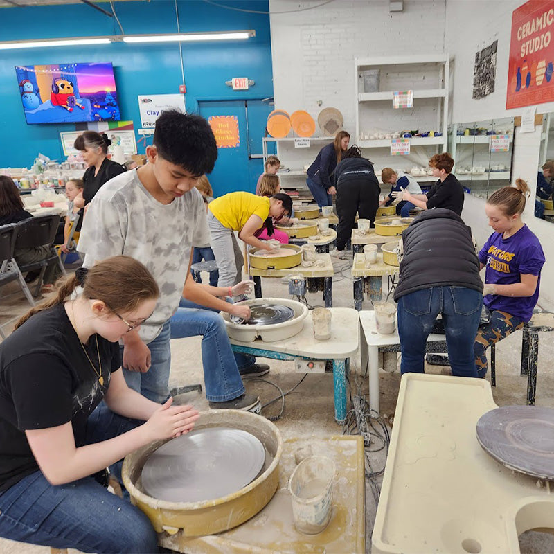 Coil/Pinch Pots (Saturdays - January 2026) – K12 Gallery & TEJAS